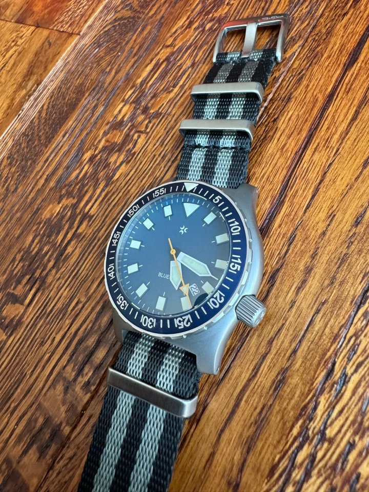 Halios Bluering Blue Bead Blasted Swiss ETA 2824 Dive Watch Limited ...