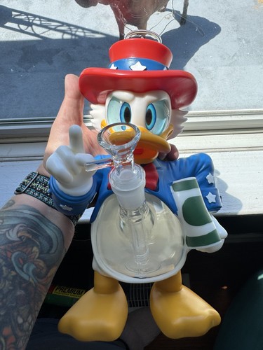 Bong Patriotic Duck USA Shape Hookah Silicone Water Pipe Smoking Bong ...