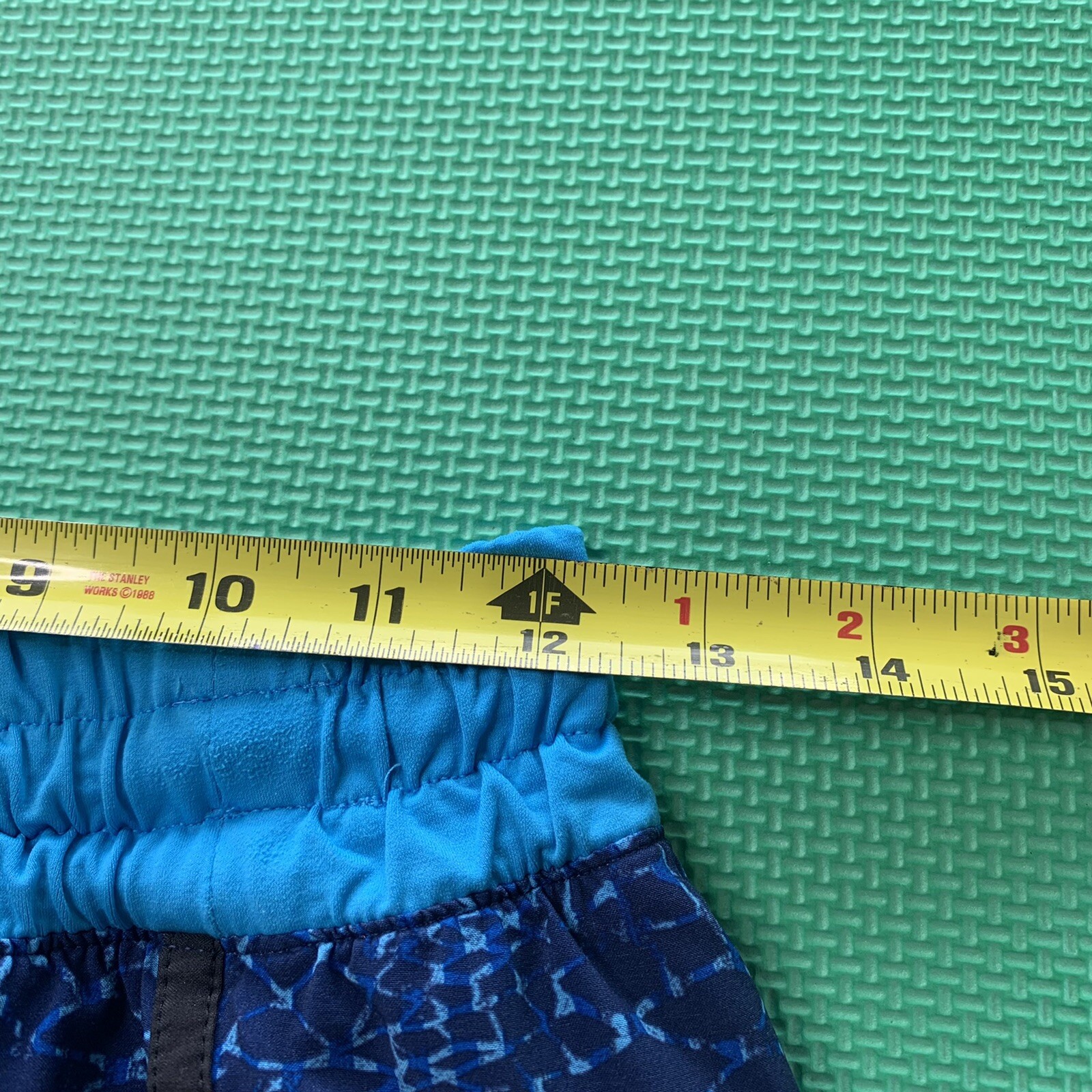 Lululemon Tracker Short III Samba Snake Kayak Blue He… - Gem