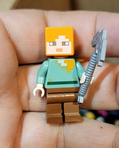 LEGO Minecraft Alex minifigure (min017) with axe, from set 21140 EUC ...