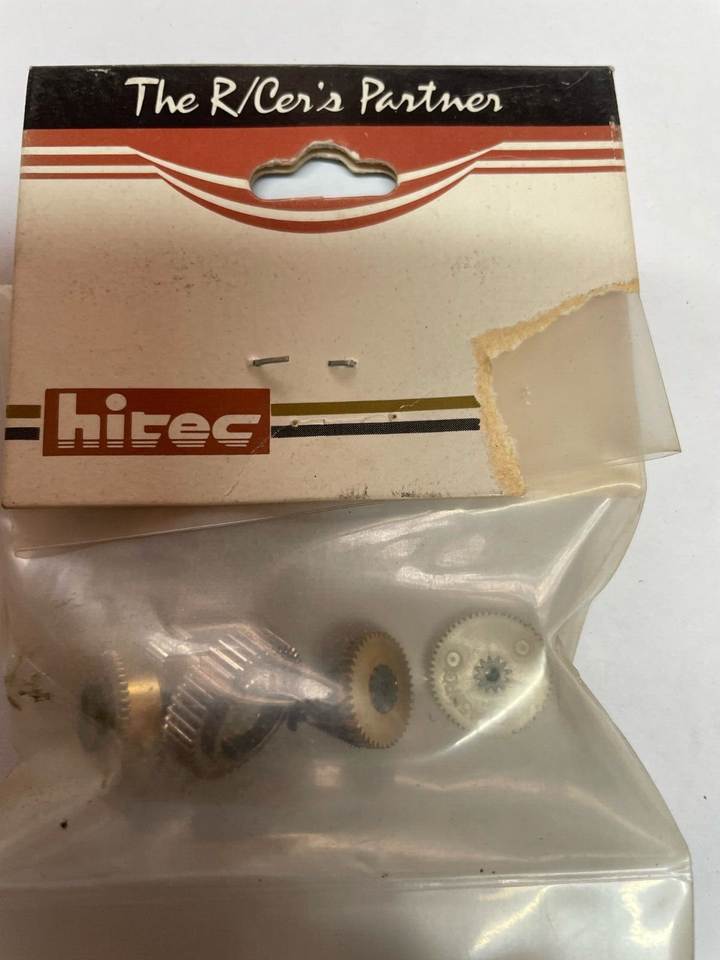 NEW LISTING SERVO GEARS HITEC PN 56382 FOR HS-925MG GEAR SET | eBay
