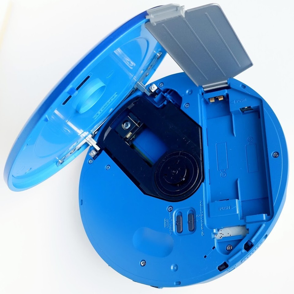 Sony D-EJ700 Compact Disc Walkman CD Player Portable Personal Discman ...