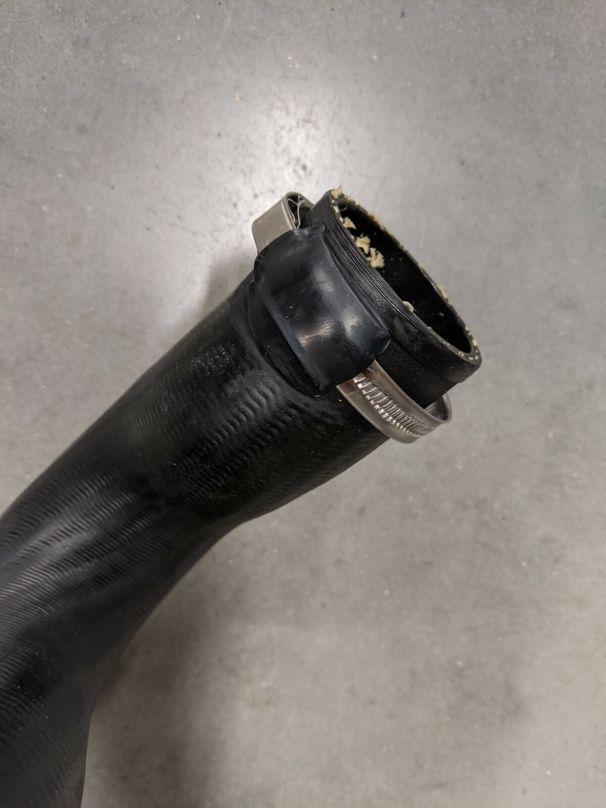 Genuine Mercedes Sprinter 2500 3500 Charge Air Intercooler Hose,Right ...