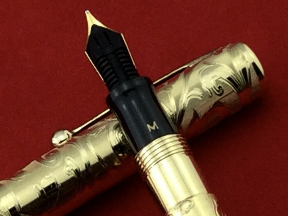 W.A. Sheaffer Limited Edition 18K Gold Nib Commemorative Fountain Pen ...