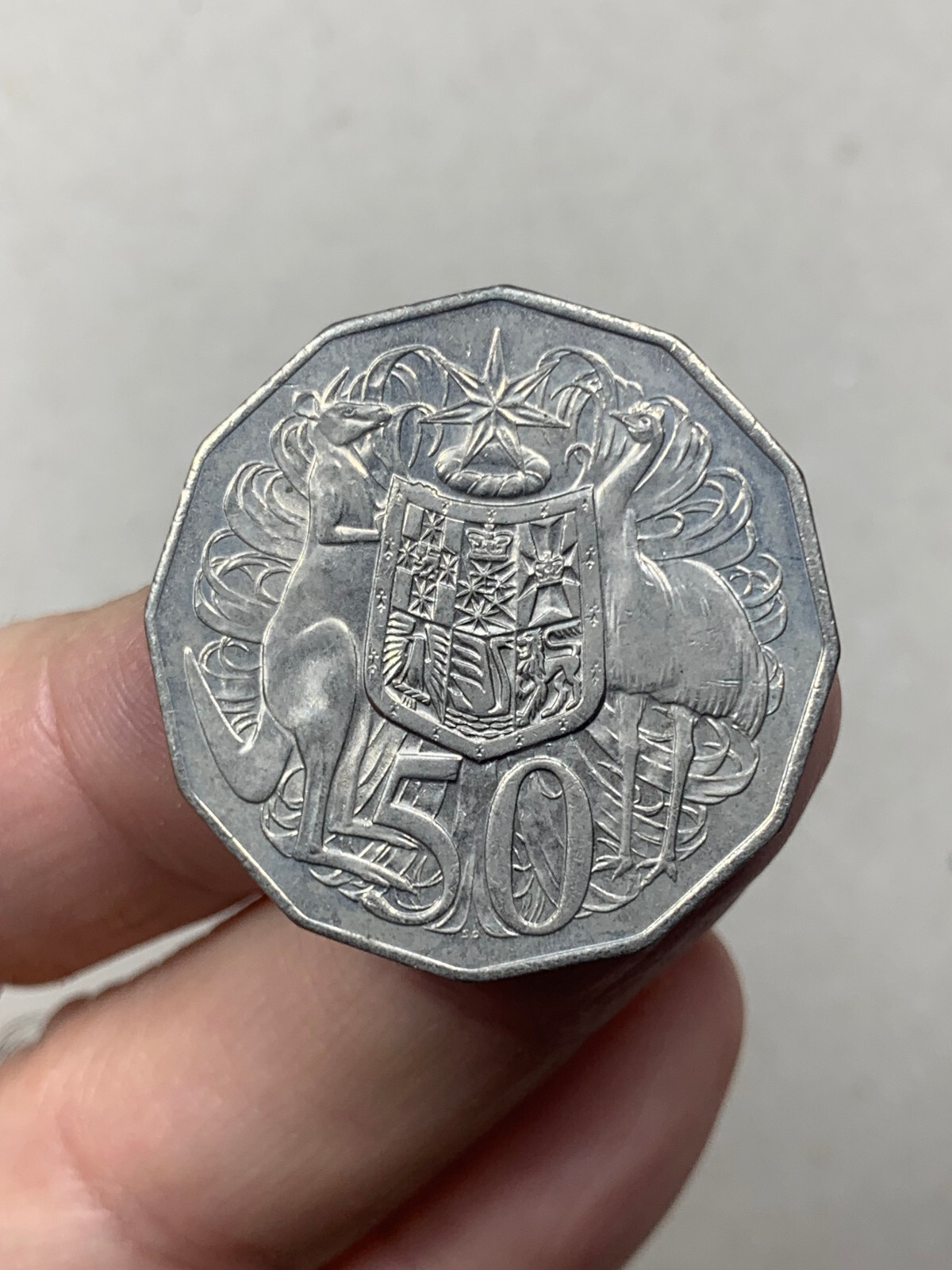 1551_417) AUSTRALIA - ELIZABETH II - 50 CENTS 1983 | eBay