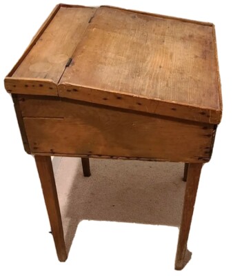 1800-1899 - School Masters Desk
