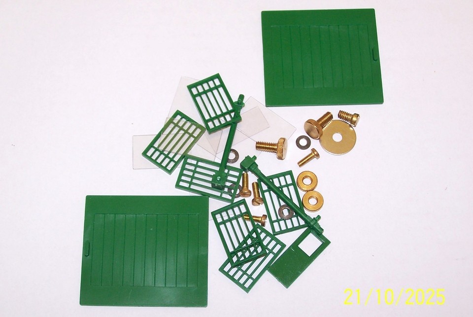 EXCELLENT 1960 RED BOXED HORNBY DUBLO 5020 GOODS DEPOT KIT & 1575/6 ...