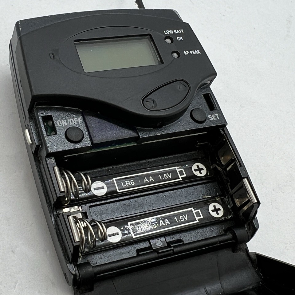 Sennheiser SK 100 G4 G Wireless Bodypack Transmitter 566-608 MHz (B7:23 ...