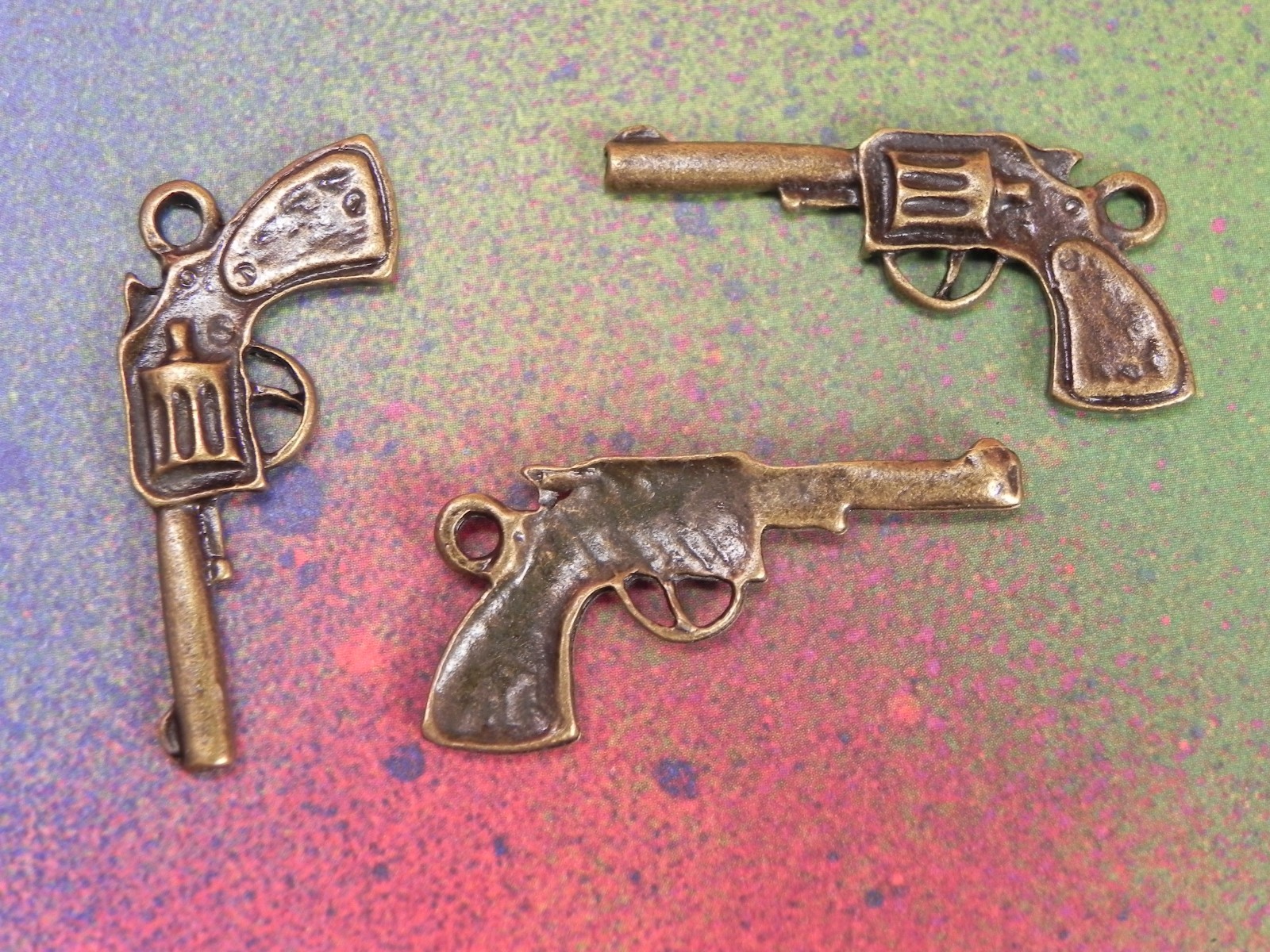 20 Guns Revolver Bronze Weapon Gun Pistol Charm Pendants Charms Jewelry ...