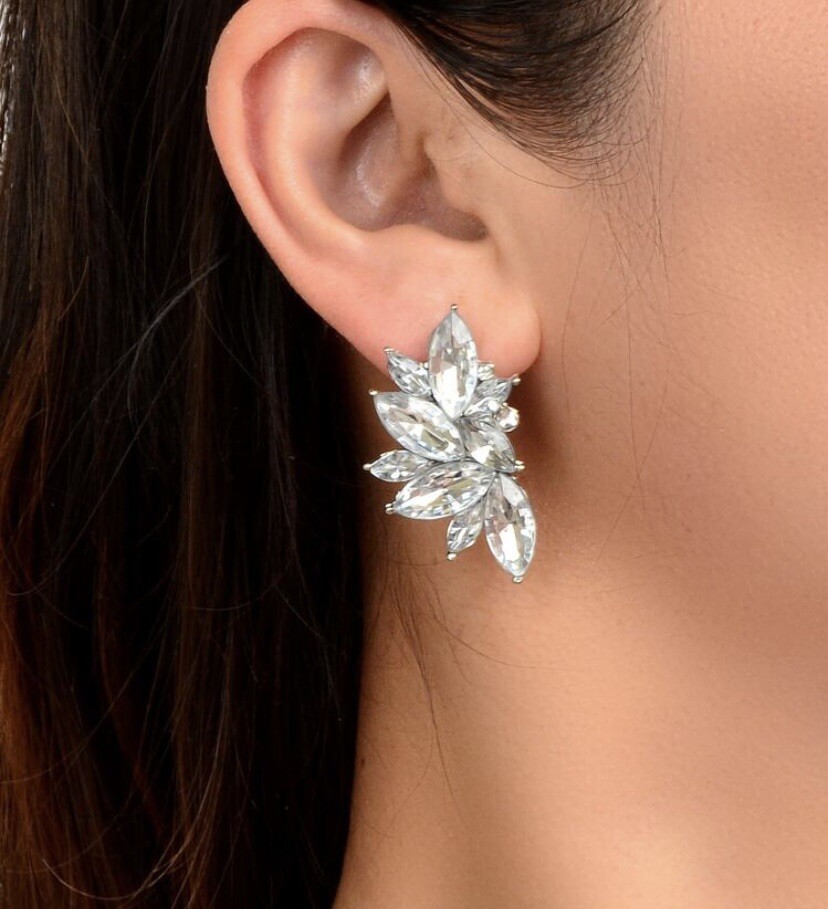 NEW GOLD TONE WHITE CLEAR CRYSTAL CLUSTER STUD EARRINGS AU WEDDING BRIDAL | eBay