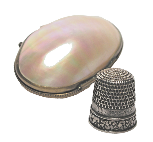 Mother of Pearl Clam Shell Thimble Holder w/ Sterling Goldsmith, Stern ...