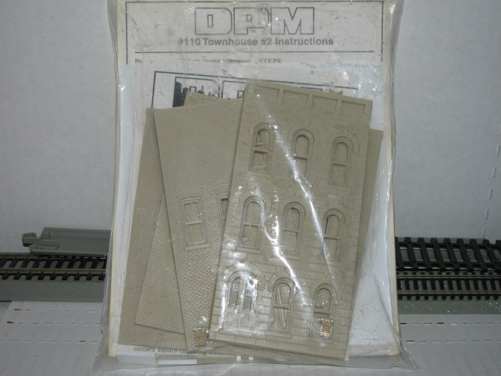 DPM HO scale #110 Townhouse #2 Kit | eBay