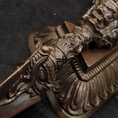 Tibetan Tantra Three-Sided Buddha Statue Magic Weapon Vajra Pestle ...