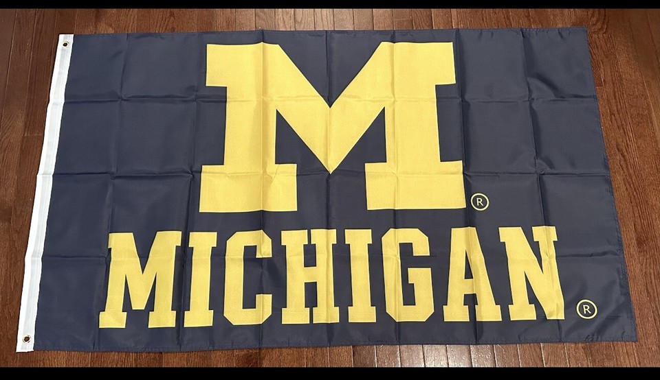 Michigan University flag Michigan Wolverines new in package 3x5 banner ...