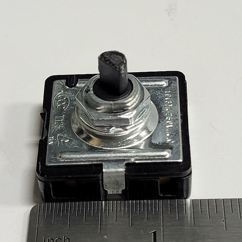 NEW TUOWEI B3400 13A-120VAC CQC T125 L/1/2/3 Connector Rotary Type ...