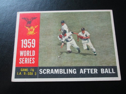 1960 TOPPS WORLD SERIES GAME #6 BASEBALL CARD #390 SOX SCRAMBLING AFTER ...