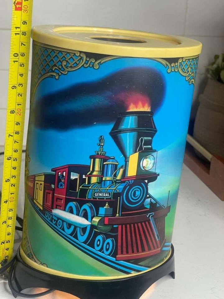 Vintage 1958 L A Goodman Railroad Locomotive Train Motion Lamp . | eBay