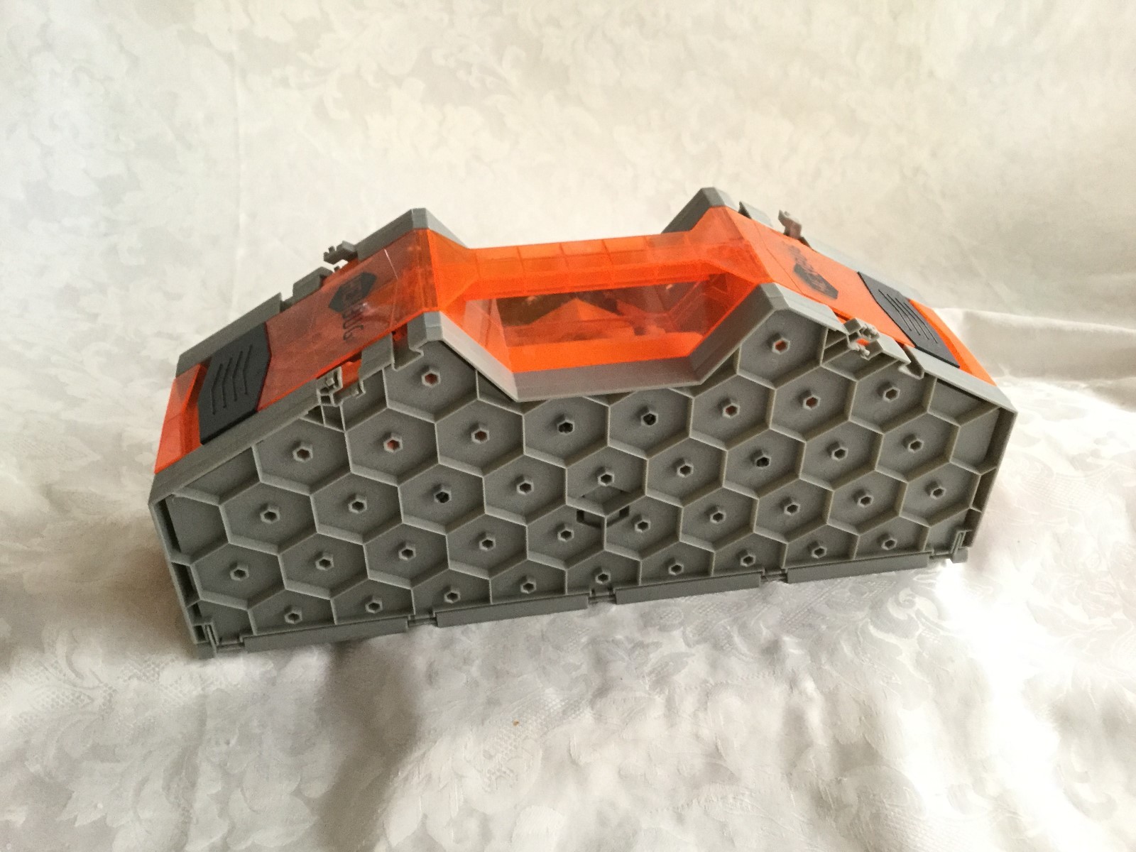 HEXBUG Hex Bug Nano Hive Habitat Playset Track Travel Storage Carry ...