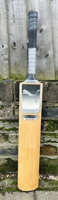 Gilchrist’s Millichamp Made Puma Ballistic 6000 Boxing Day Cricket Bat ...