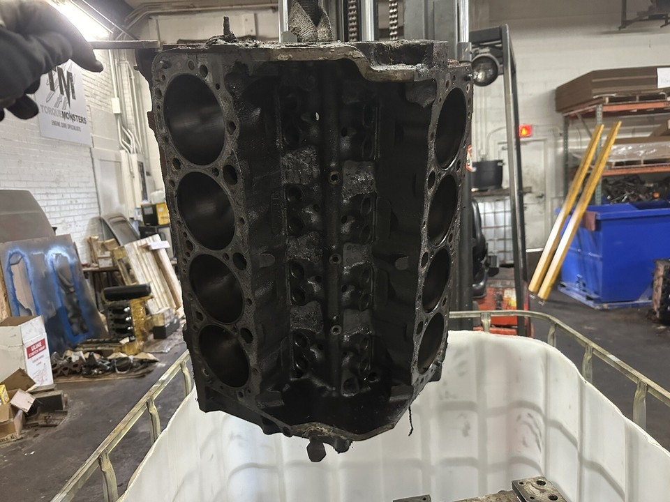 96-02 Chevrolet 5.7 Bare Block 10243880 ML6W14 | eBay