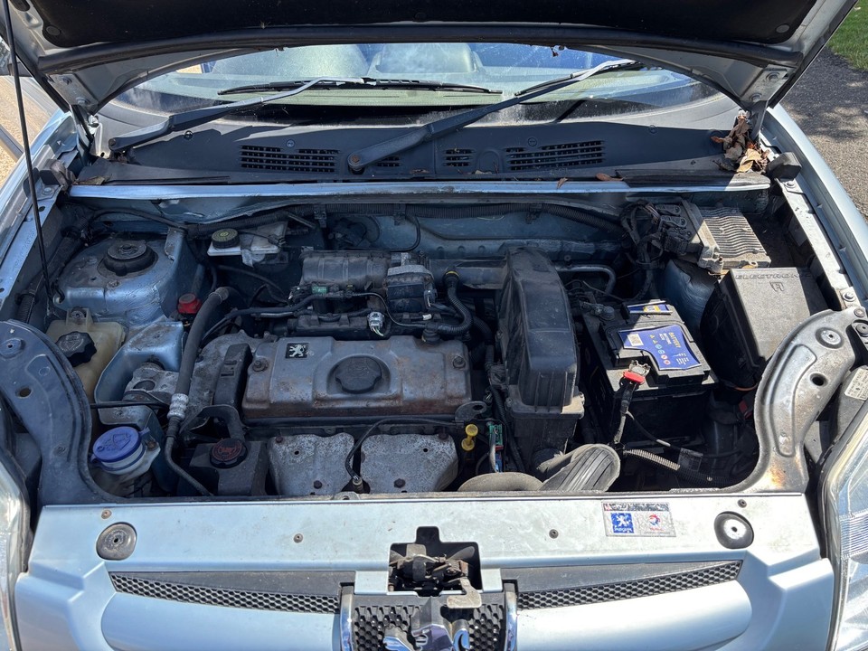 Peugeot Partner Horizon Wheelchair Access Vehicle - with winch, Spares ...