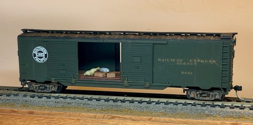 Athearn HO Scale SP REA 50' Box Car custom weathered | eBay