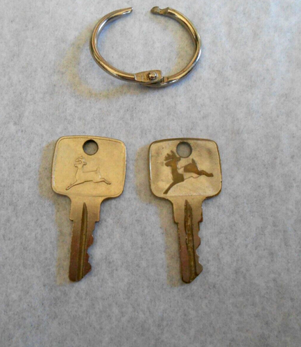 Pair Vintage John Deere 'Running Deer' Lawn Mower Keys 1968 to 2000 ...