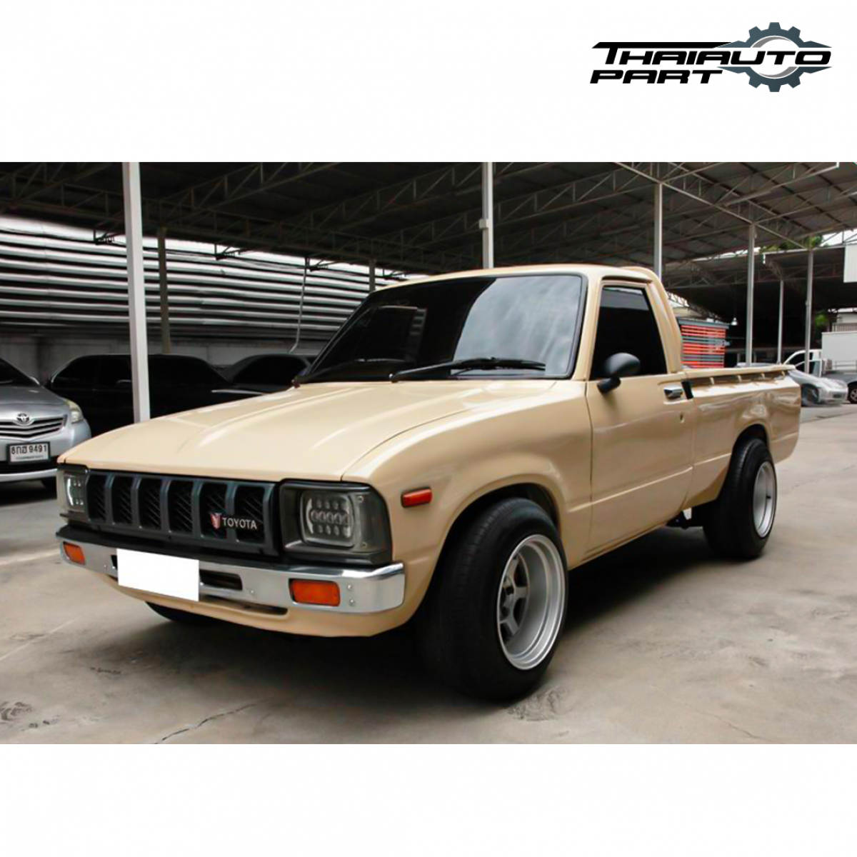 Tail Body Upper Corner Rear Gate RH For Toyota Hilux RN30 RN40 1979 ...