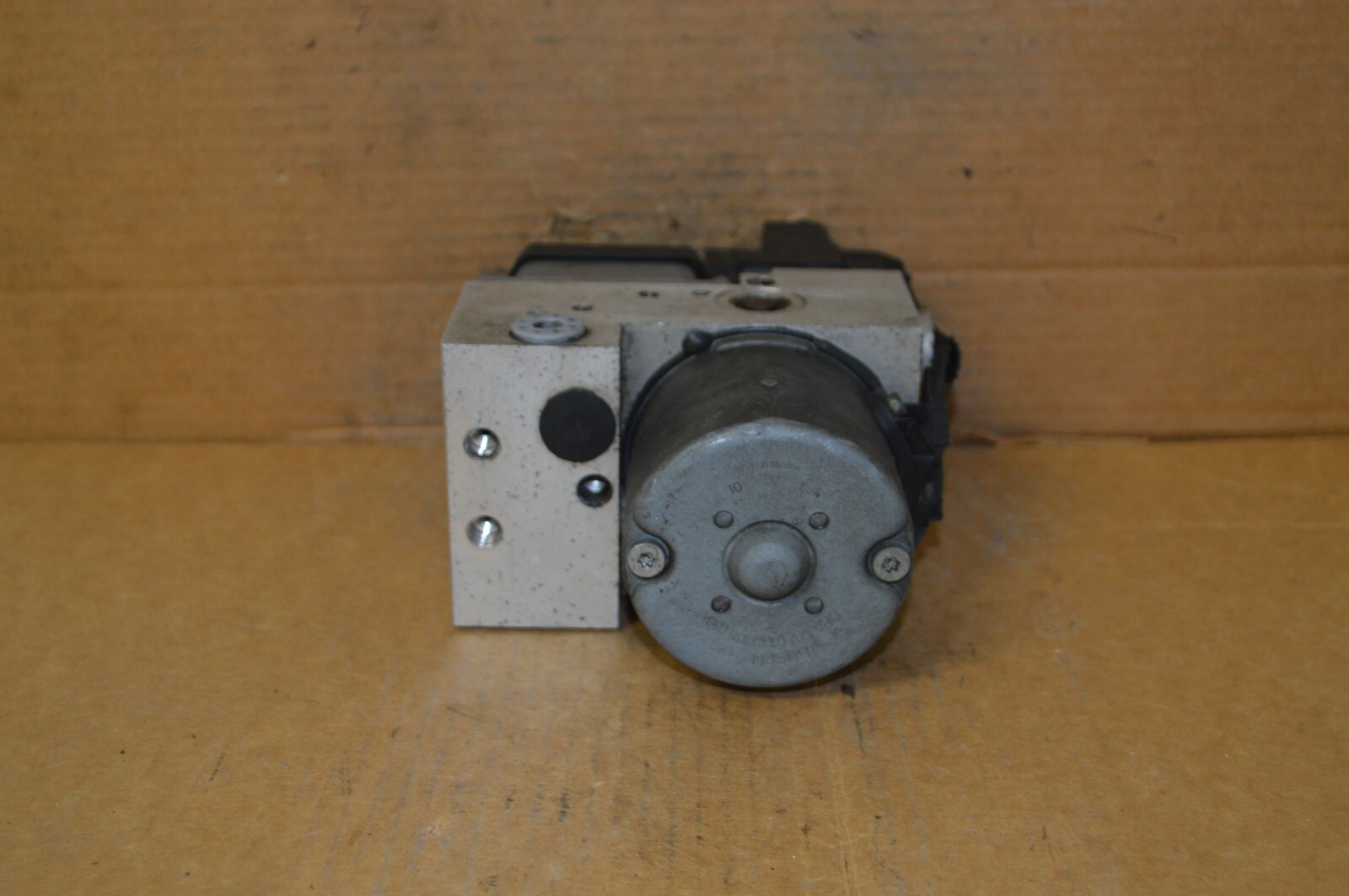 2006-2008 Lincoln Town Car ABS Pump Control 6W132C353AA OEM Module 683 ...