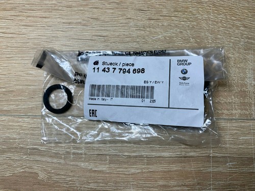 NEW GENUINE BMW ENGINE OIL DIPSTICK GUIDE TUBE O-RING SEAL 11437794698 ...