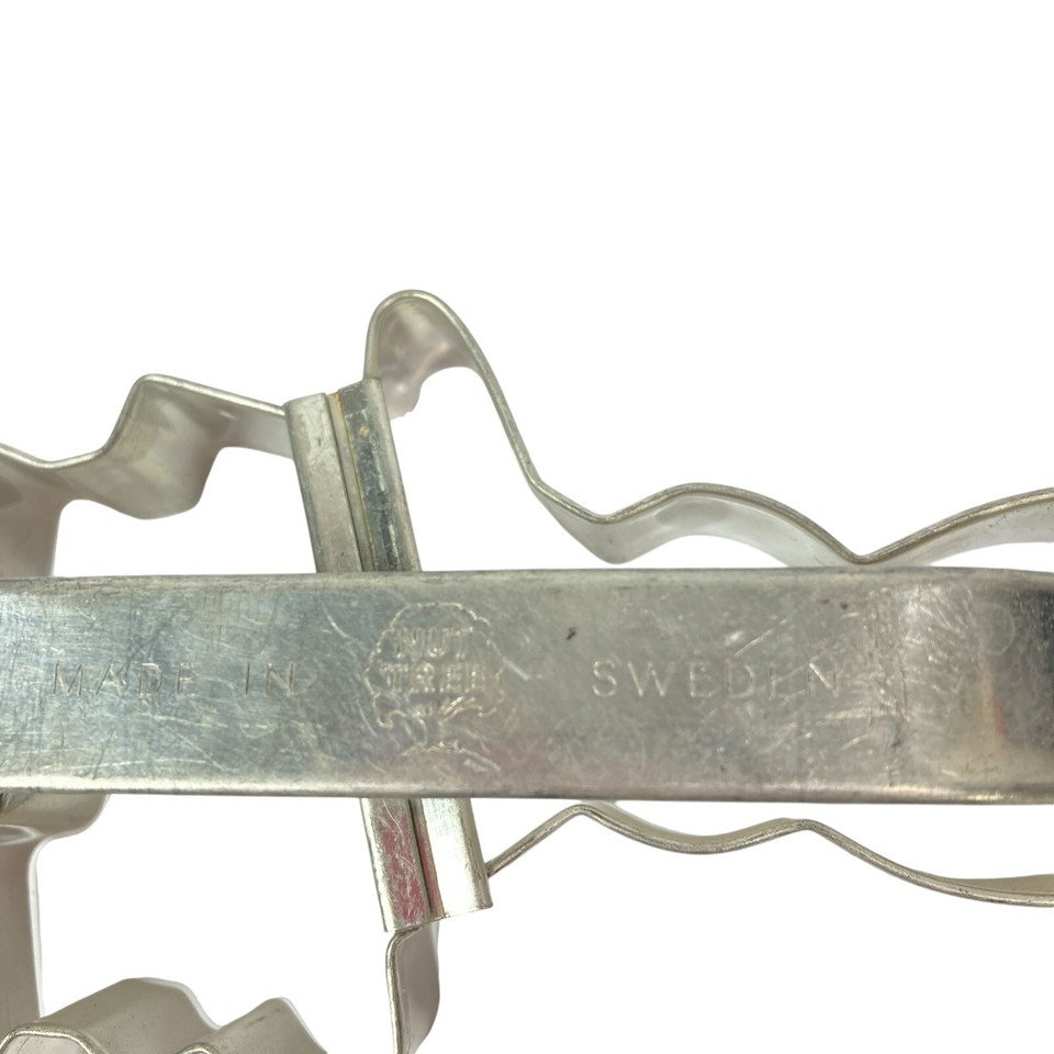 Vintage Nut Tree Cookie Cutter Large Rabbit with Handle Made In Sweden ...