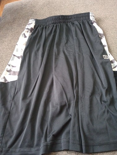 Boys Layer 8 Shorts 18/20 Black And Camo | eBay