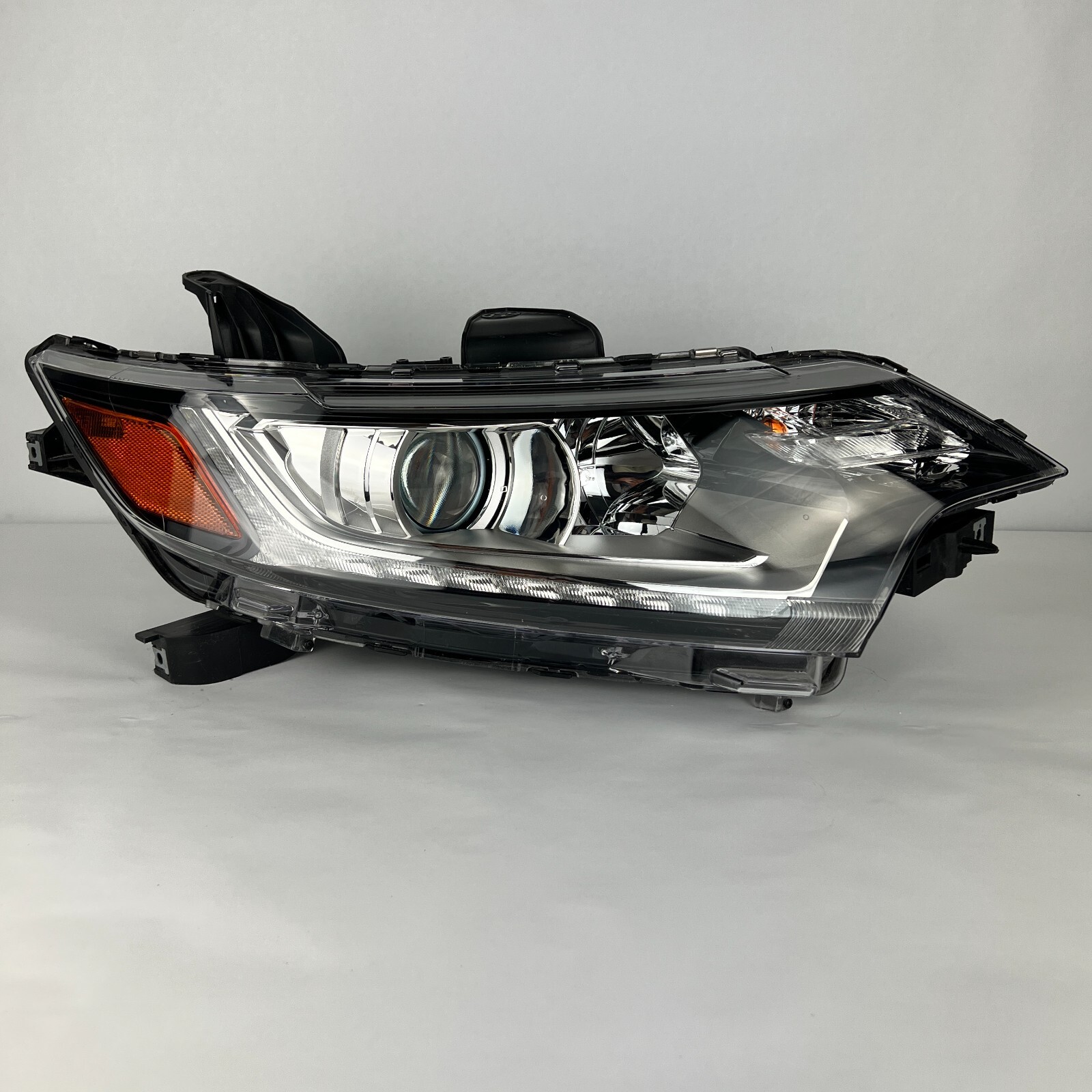 OE 2017 2018 2019 2020 Mitsubishi Outlander Right Halogen LED Headlight ...