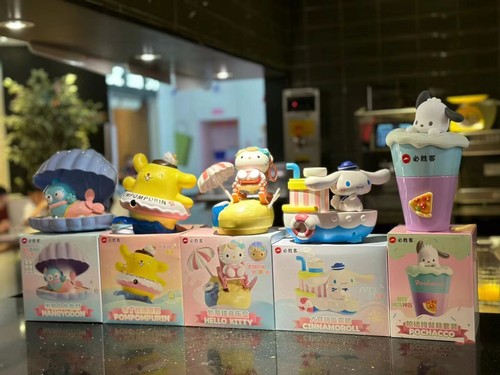 2024 Pizza Hut Children's Day SANRIO Characters Toys New pochacco Toys ...