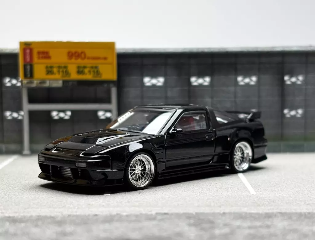 MT 1:64 JDM Black Silvia S13 180SX Type X Sports Model MT 1:64 JDM Black Silvia S13 180SX Type X Sports Model
