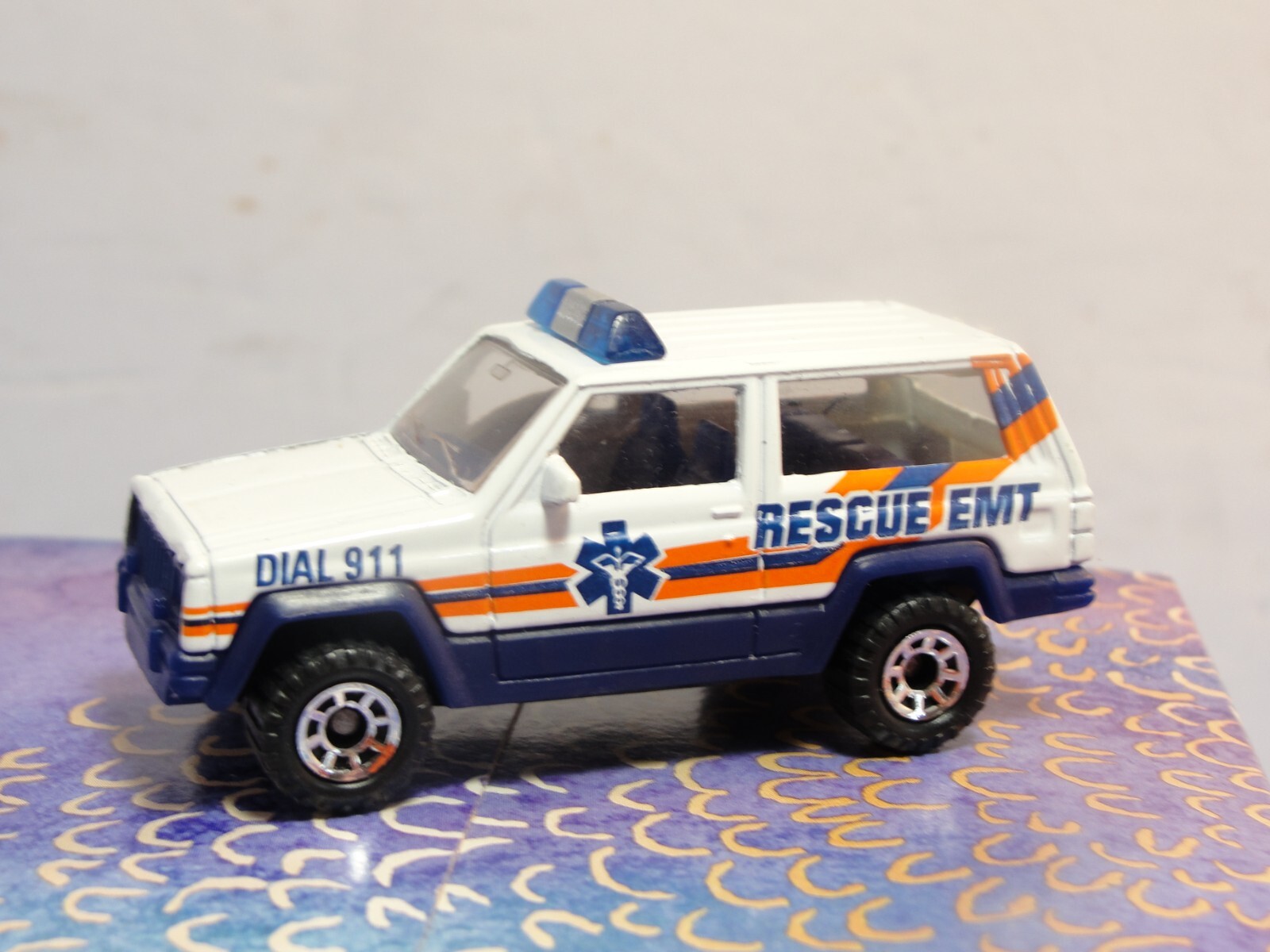 Matchbox Jeep Cherokee Rescue EMT | eBay
