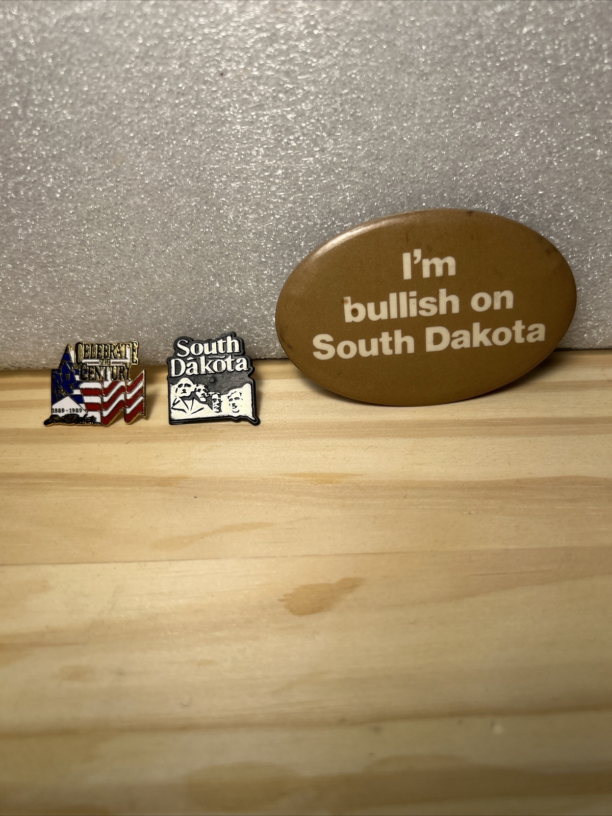 South Dakota Pins Mount Rushmore/ I’m Bullish / Celebrate The Century ...