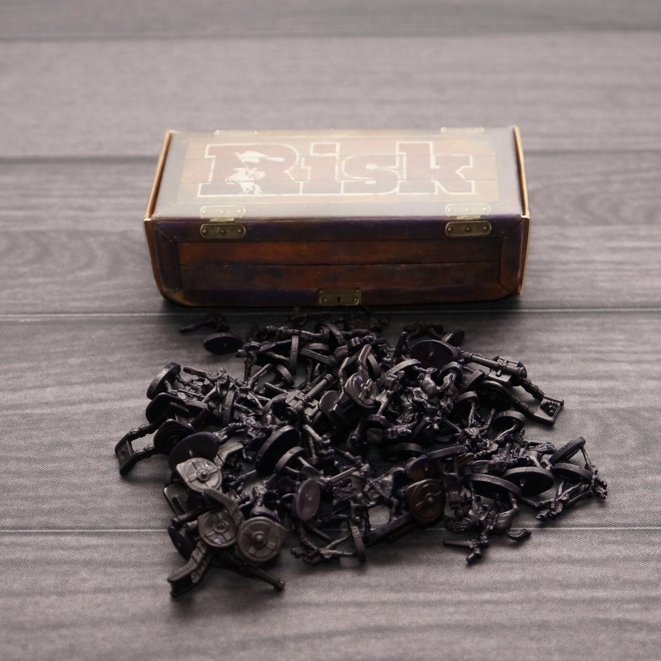 Risk | Black Army Miniatures & Box, Infantry, Cavalry, & Artillery ...