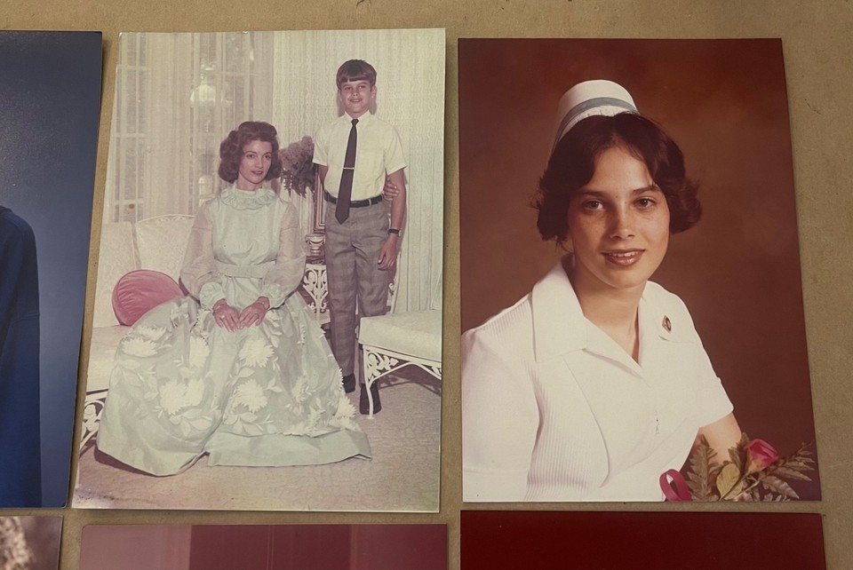 12 VTG 1970s 1980s Professional 5x7 COLOR Family Portraits PHOTOS ...
