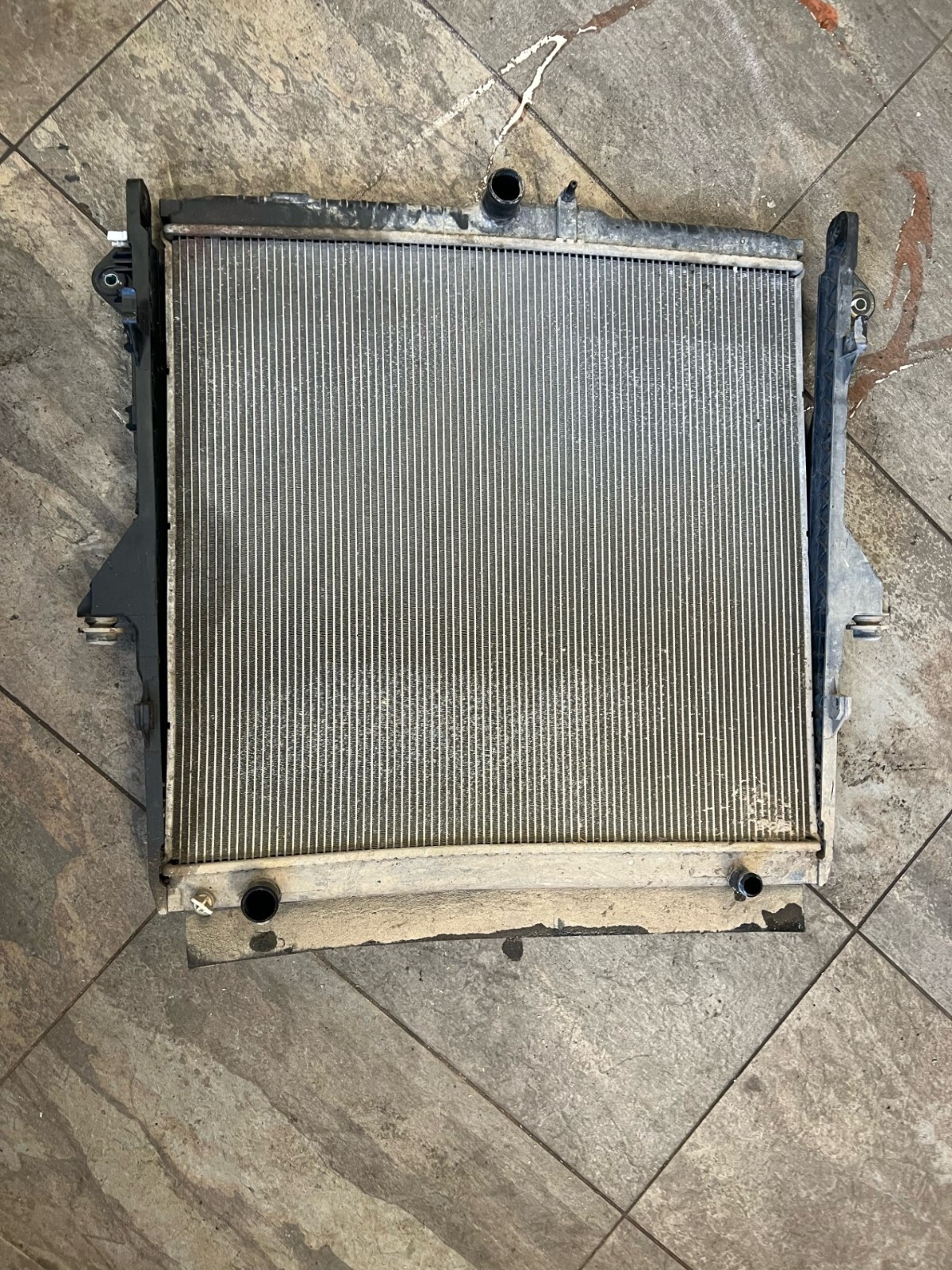 2013 FORD RANGER 3.2 TDCI COOLANT RADIATOR WITH AIR CON CONDENSER ...