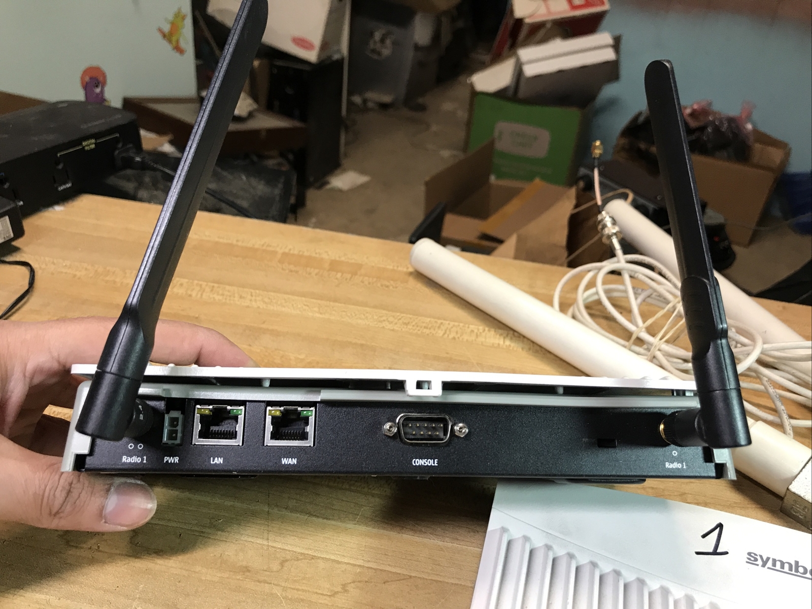 1 PAIR Motorola/Symbol AP-5131 Wireless Access Point Each w/1 High-Gain ...