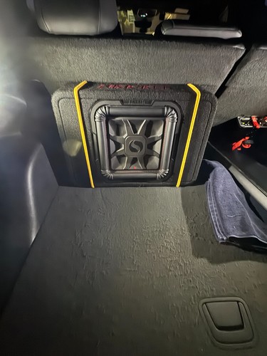 KICKER 46TL7T122 12 inch Loaded Solo Baric Single Sub Enclosure ...