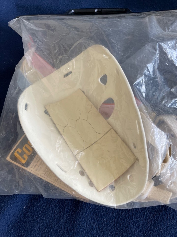 Rare New in Package Vintage COOPER HM7 Goalie Mask Plastic not ...