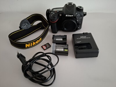 Nikon D7100 body - 2 Batteries - 128Gb SD - Charger -- Shutter count ...