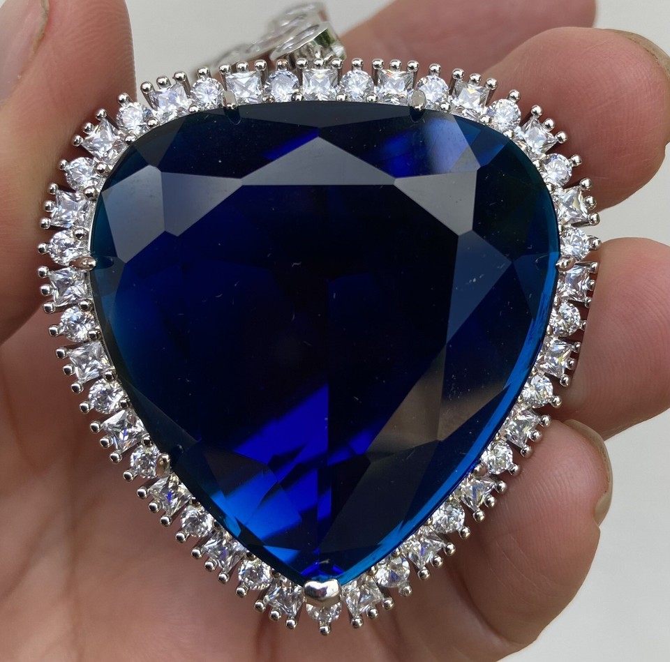 Titanic Heart of The Ocean Necklace & Pendant 55 Carat Deep blue ...