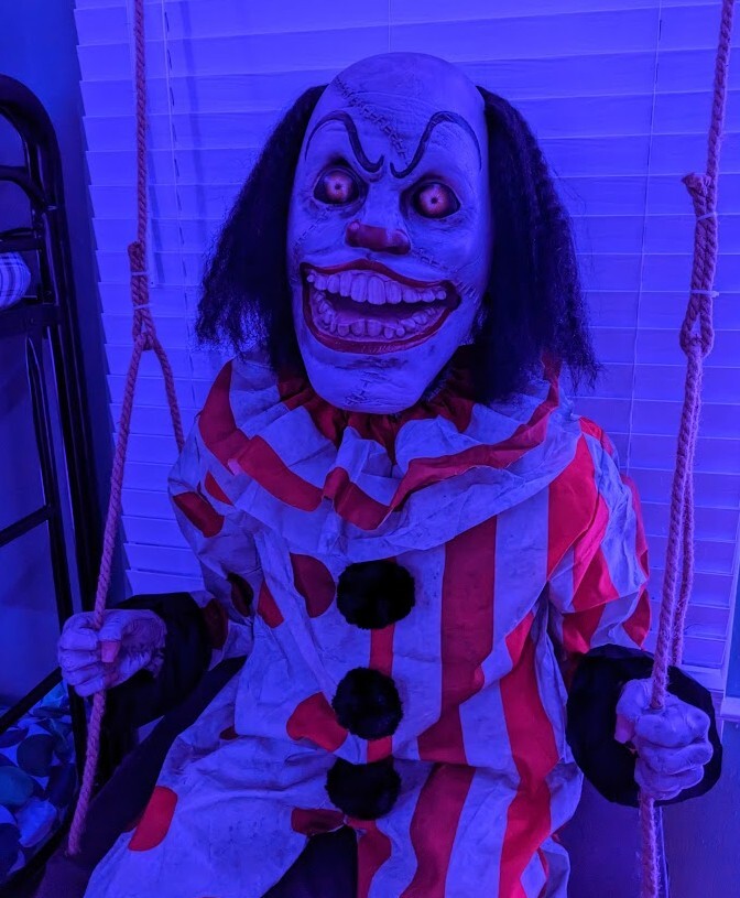 SPIRIT HALLOWEEN Toothy the Clown Clown Animatronic Prop Decoration | eBay