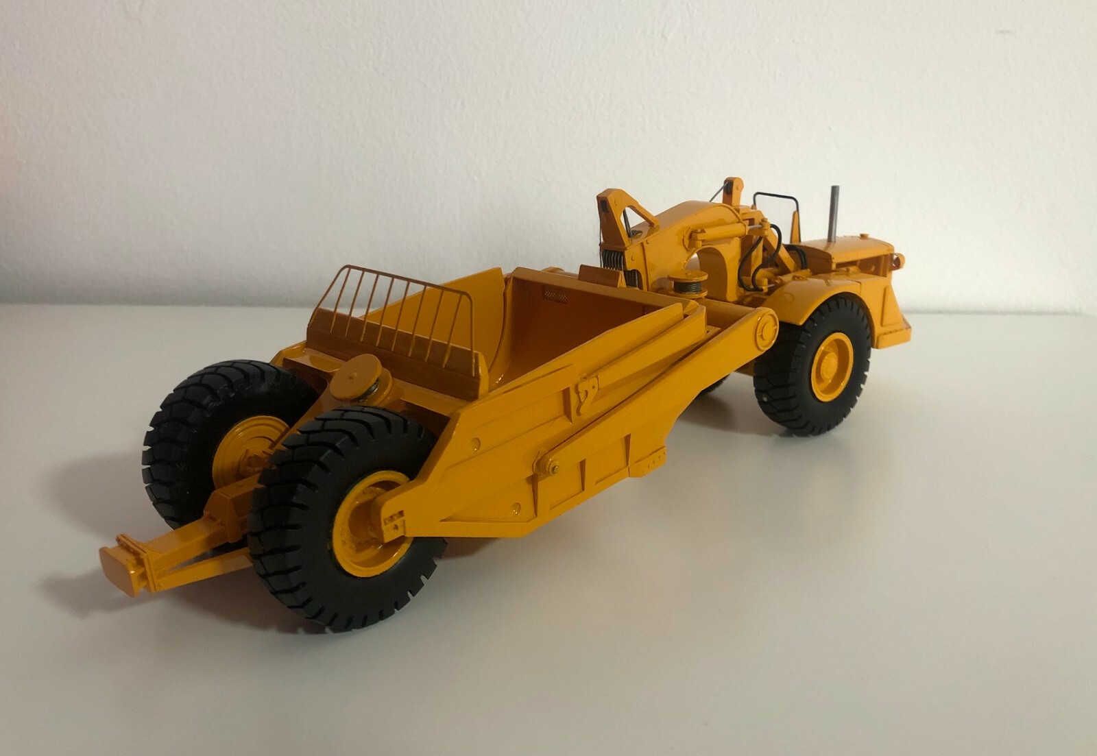Resin 1/50 CAT DW21 / No.21 Wheel Tractor - Scraper - Custom Built ...