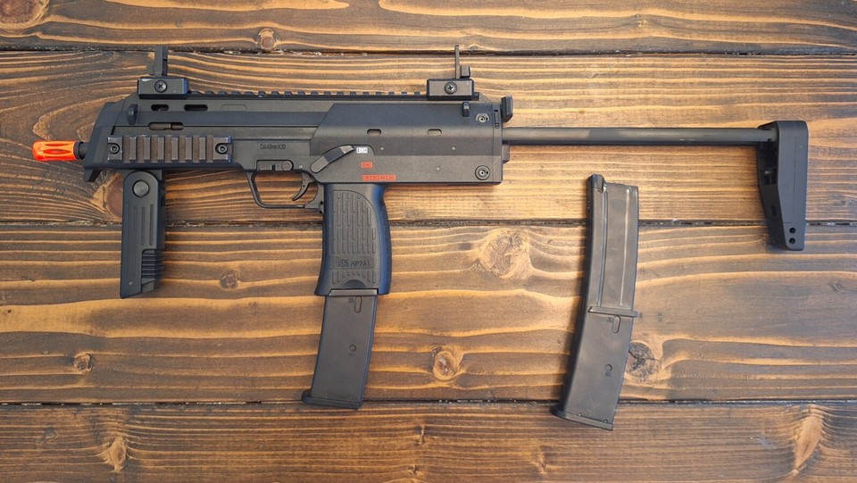 Umarex H&K MP7 Gas Blowback Airsoft Gun, 2 Magazines. | eBay