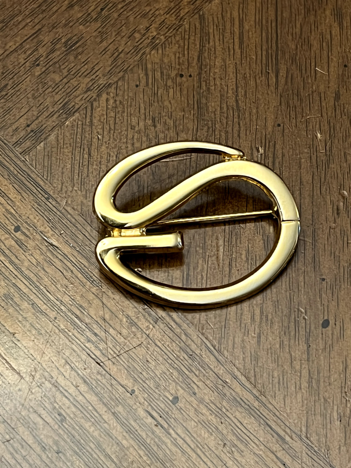 Vintage St. John Signature Emblem Logo Brooch Gold To… - Gem