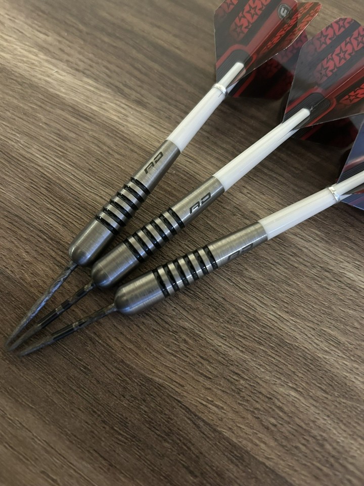 RED DRAGON Flightmasters Tungsten Darts Set 30g Bomber Style | eBay UK